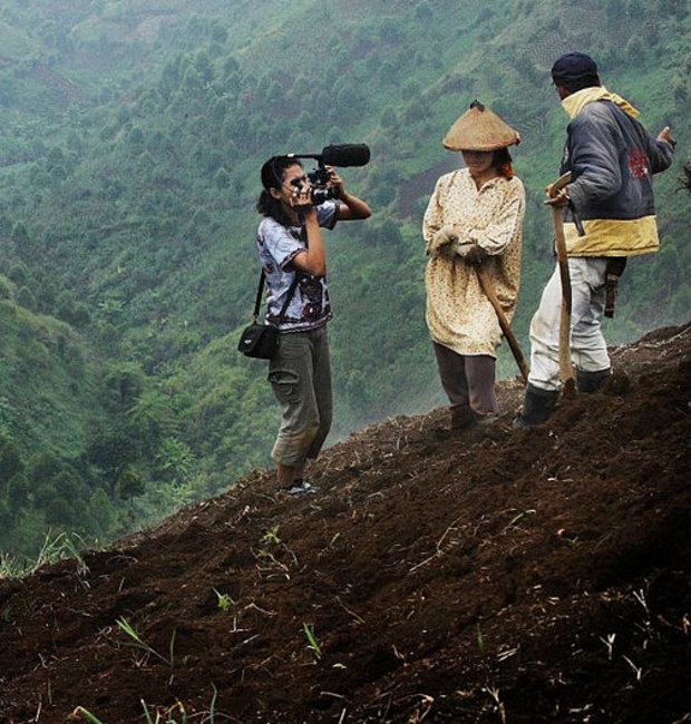 A Video Library of Human Life Experiences - Goodnet