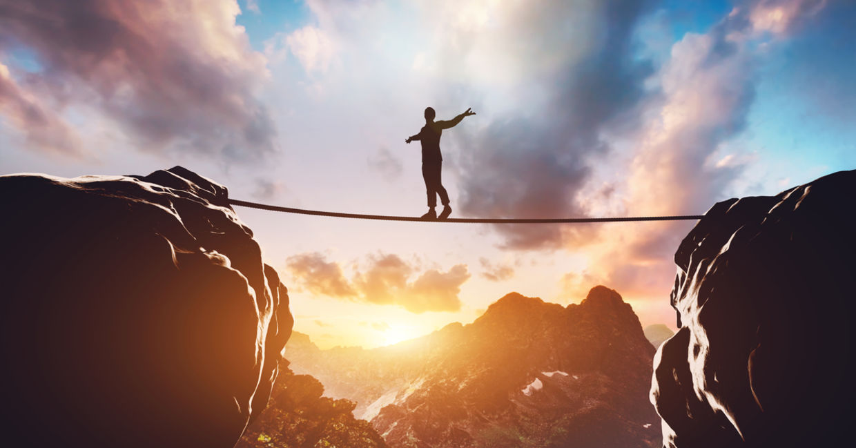 The World's Narrowest Trampoline - Goodnet