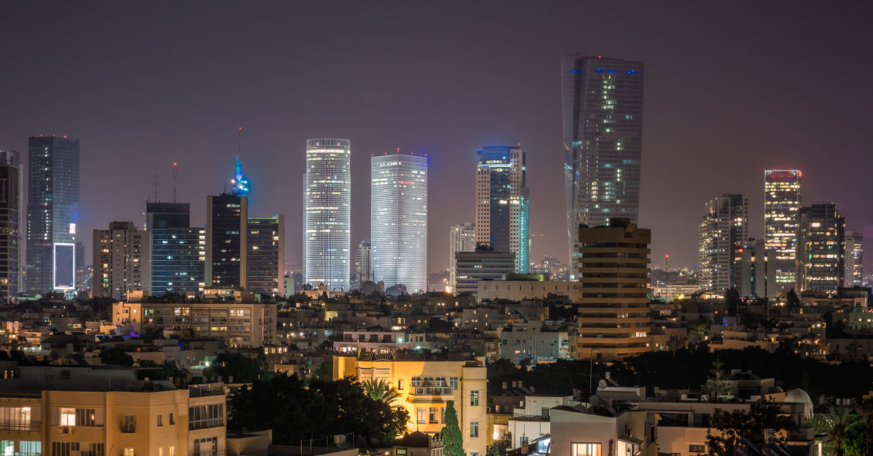 Over the Moon in Tel Aviv - Goodnet