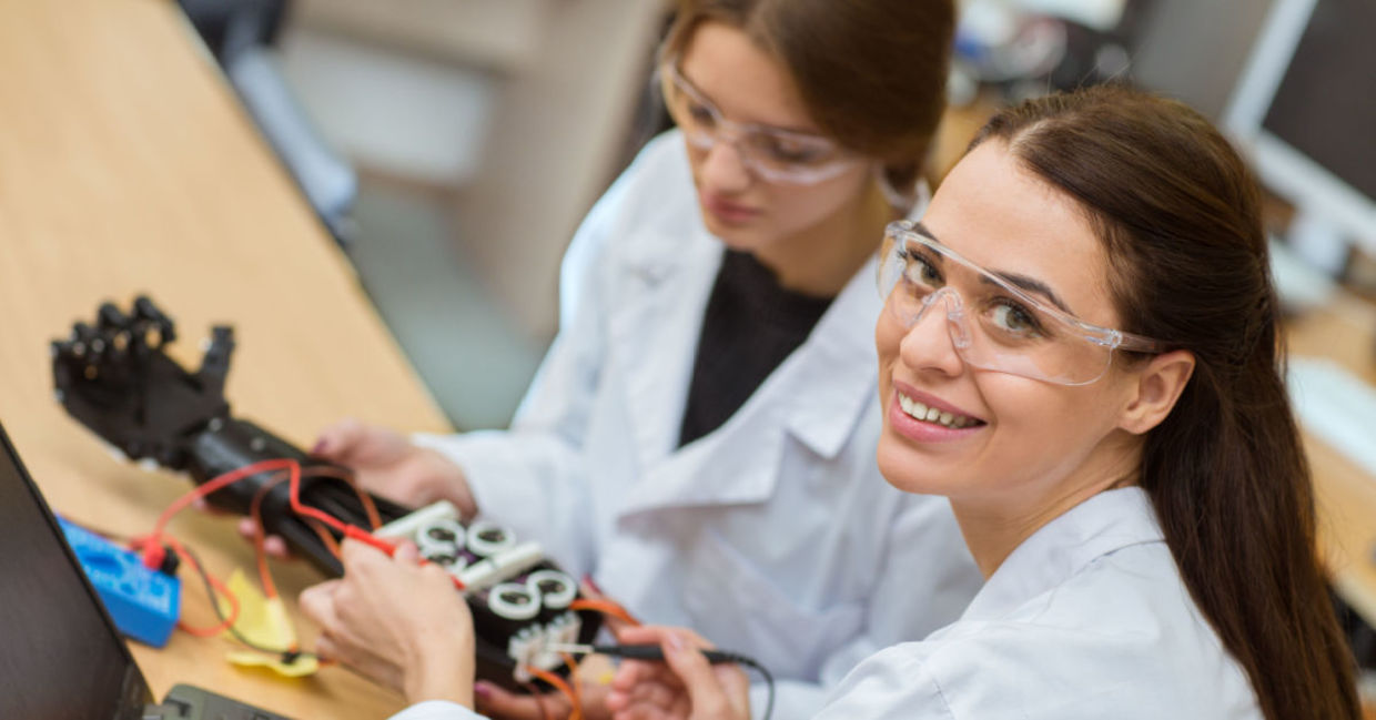 High School Engineering Students Create a Robotic Hand for Classmate ...